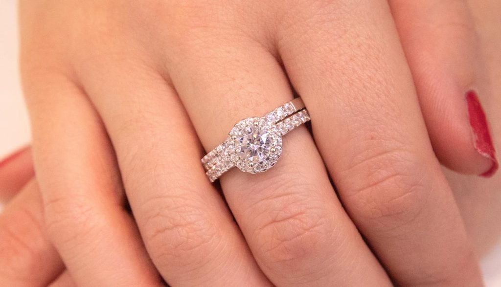 Trending Now: The Most Popular Engagement Ring Styles of the Season ...